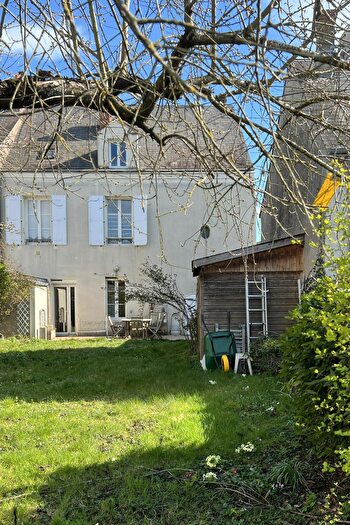 Maison à vendre - Orléans, Gare - 8 pièces - 5 chambres