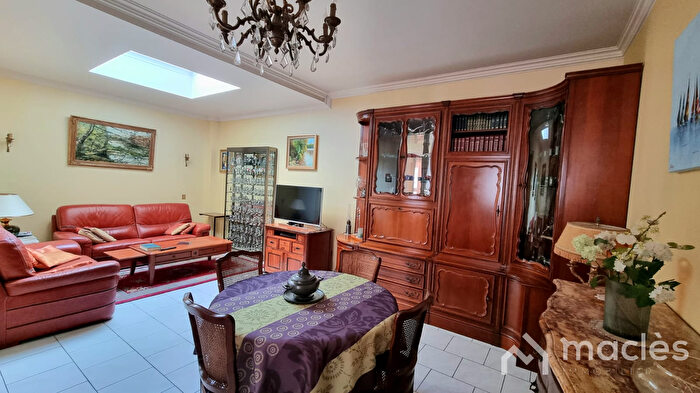 Maison à vendre - Aubervilliers, Maladerie, Emile Dubois - 5 pièces - 3 chambres