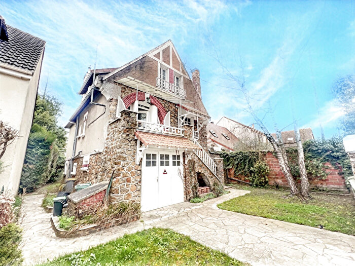 Gournay-sur-Marne : Maison 5 pièces à vendre