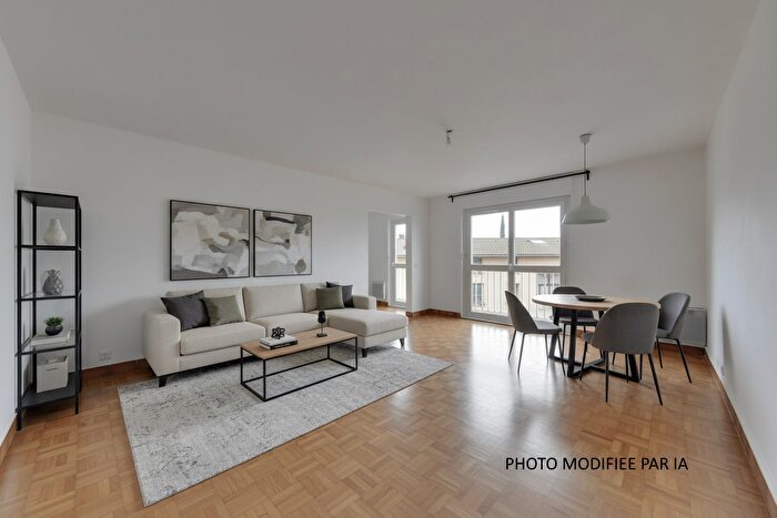 Appartement à vendre - Voreppe - 4 pièces - 3 chambres