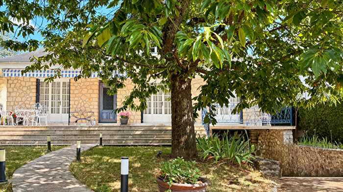 Maison 5 pièces à Étampes, Saint-Pierre, à vendre