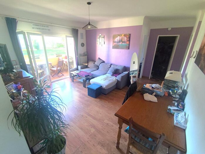 Appartement 4 pièces à vendre à Arles, Trébon