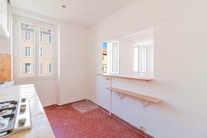 Appartement à louer - Marseille e , Cours julien, Notre-Dame-des-Monts - 2 pièces - 1 chambre