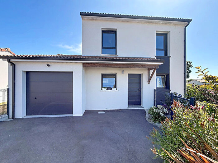 Maison 6 pièces à vendre à Saint-Michel-Chef-Chef