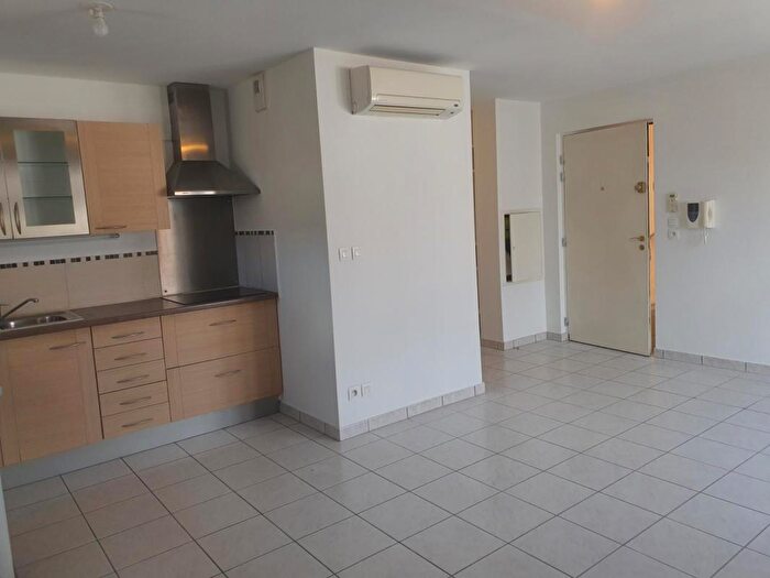 Appartement à louer - Pertuis, Tourrier, Peyrière, Plaines - 3 pièces - 3 chambres