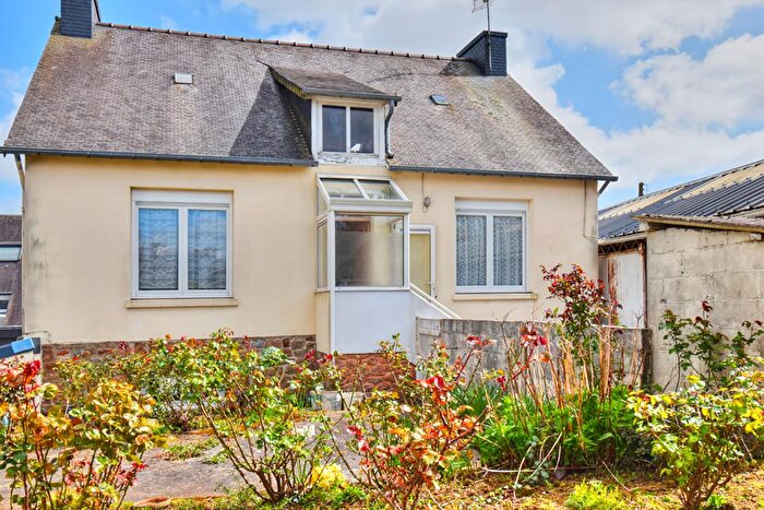 Maison 8 pièces à vendre - Ploumagoar