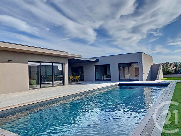 Maison à vendre - Lecci - 7 pièces - 6 chambres