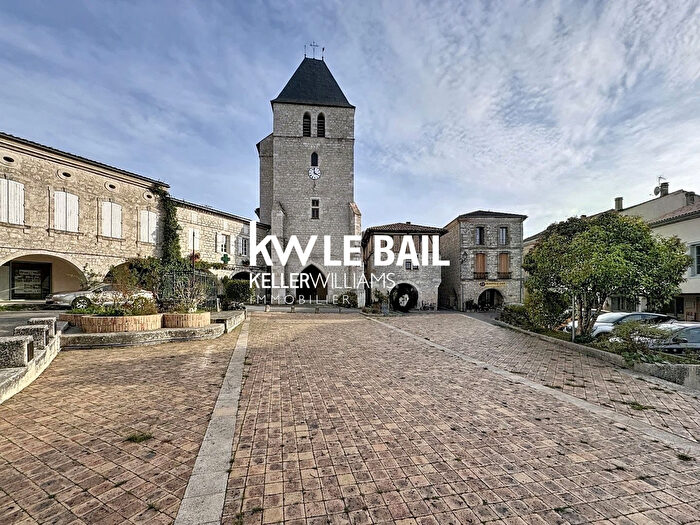 Maison à vendre - Beauville - 8 pièces - 4 chambres