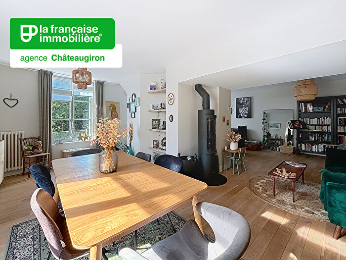 Maison à vendre - Châteaugiron - 6 pièces - 4 chambres