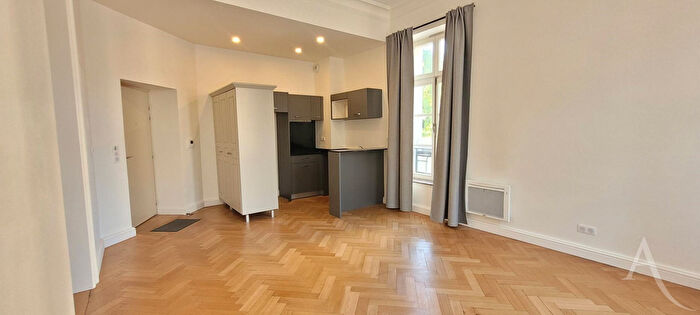 Appartement à louer - Metz, Centre-ville - 2 pièces - 1 chambre