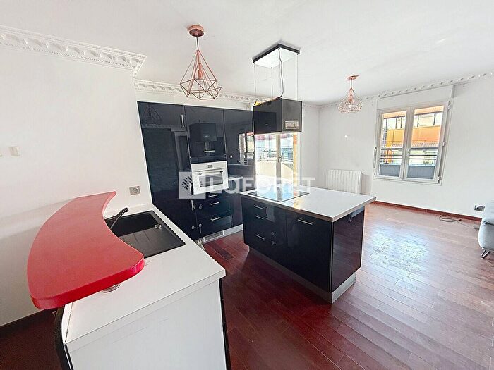 Appartement 4 pièces à Centre Ville, Rosny-sous-Bois, à louer