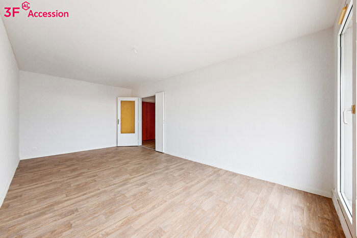 Appartement à vendre - Vaires-sur-Marne - 3 pièces - 2 chambres