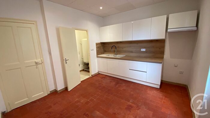 Cavaillon, Centre-ville : Appartement 3 pièces à louer
