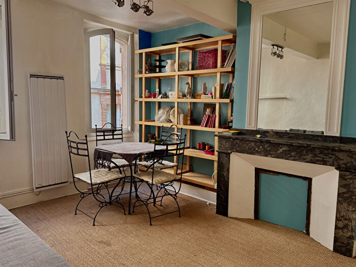 Toulouse, Saint-Etienne - Appartement 1 pièce à louer