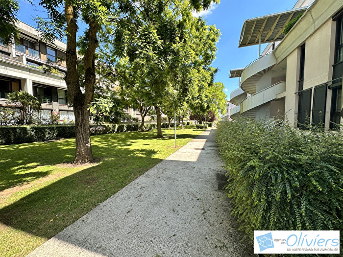 Appartement 4 pièces à Voisins-le-Bretonneux, à vendre