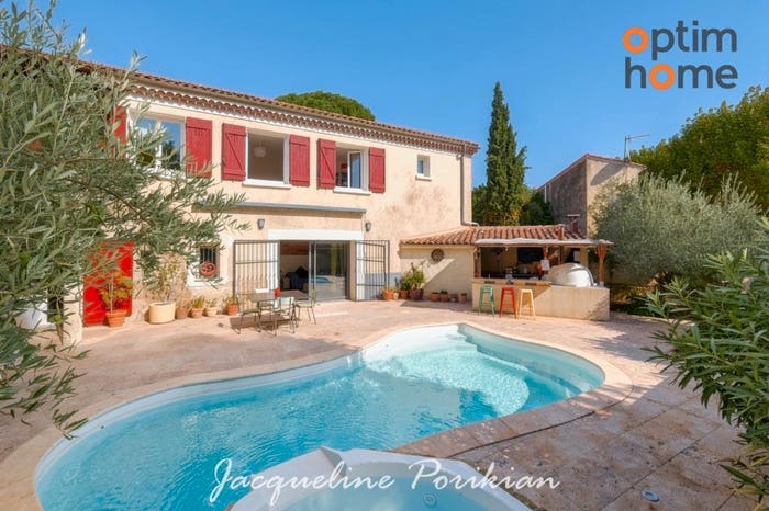 Maison 5 pièces à Saint-Martin-de-la-Brasque, à vendre
