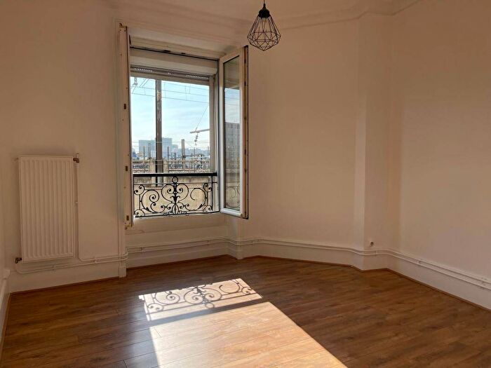 Appartement à louer - Bercy, Paris ème arrondissement - 2 pièces - 1 chambre