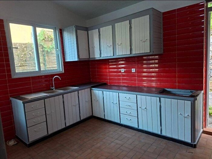 Appartement 4 pièces à louer - Les Abymes