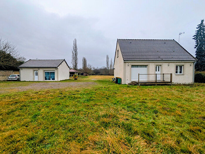 Maison à vendre - Saint-Éloi - 5 pièces - 3 chambres