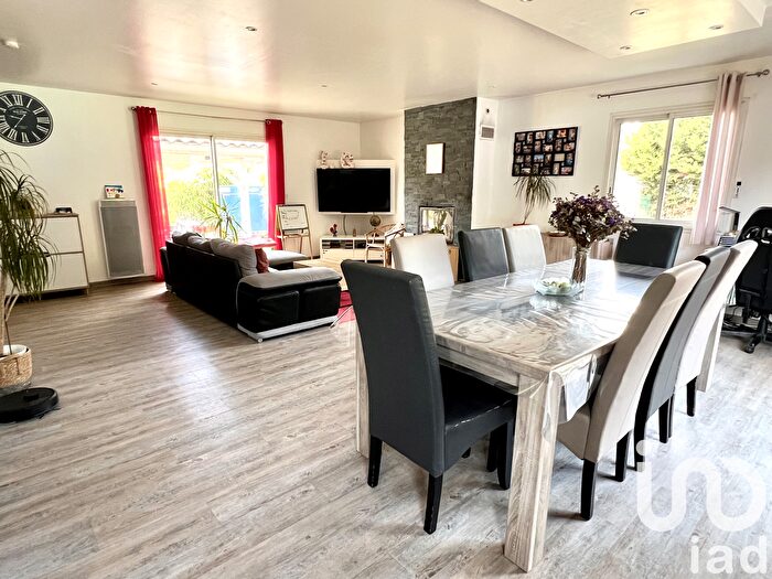 Maison à vendre - Belin-Béliet - 6 pièces - 4 chambres