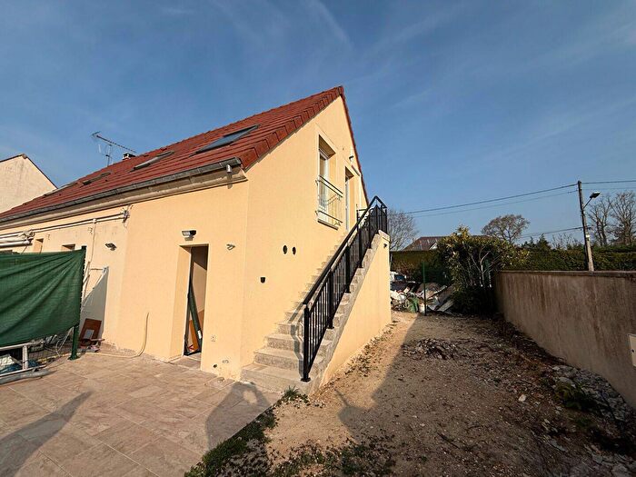 Chateau Gaillard, Dammarie-les-Lys : Appartement 3 pièces à louer
