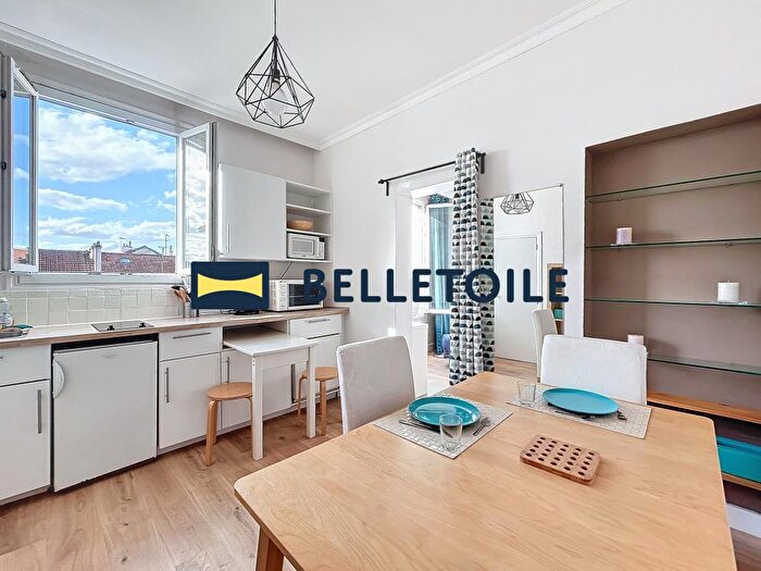 Appartement à vendre - Maisons-Alfort, Charentonneau - 2 pièces - 1 chambre