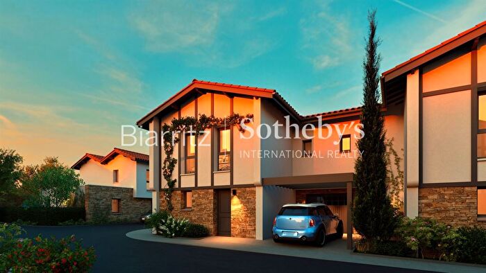 Maison à vendre - Anglet, Montbrun - 5 pièces - 4 chambres