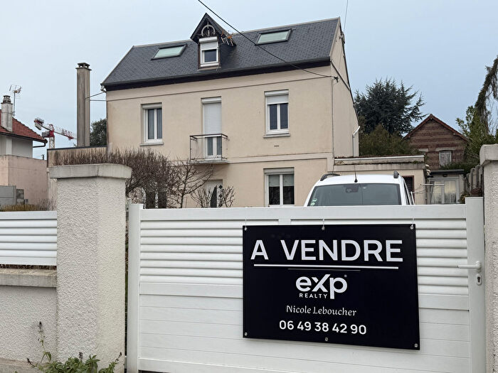 Maison à vendre - Dieppe, Janval, Bruyères - 9 pièces - 6 chambres