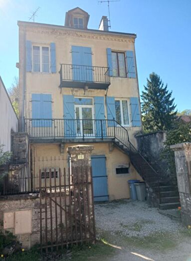 Lons-le-Saunier, Centre-ville - Maison 6 pièces à vendre