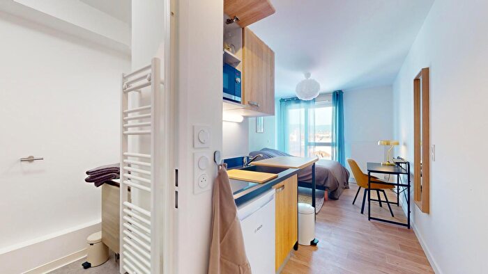 Appartement à louer - Clermont-Ferrand, Montferrand - 1 pièce