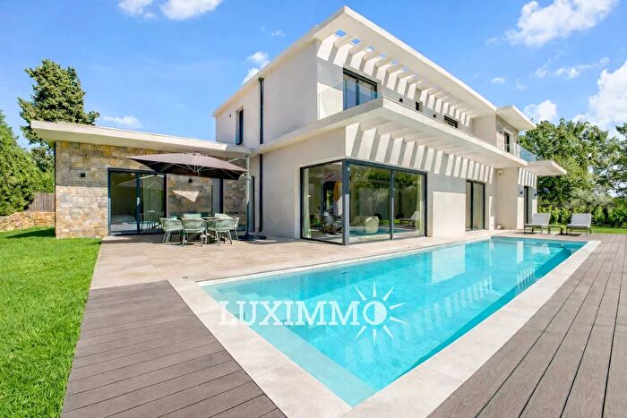 Maison à vendre - Mougins, Font Neuve, Saint-Basile, Fontmerle, Nartassière - 8 pièces - 4 chambres