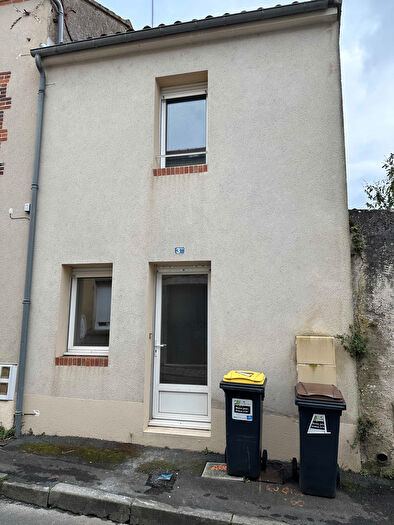 Maison 2 pièces à Vihiers, à louer