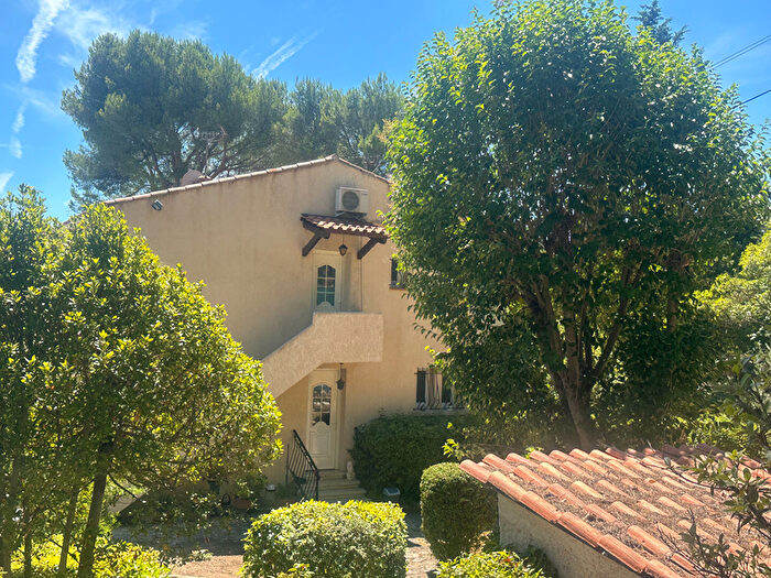 Maison à louer - Ventabren - 4 pièces - 3 chambres