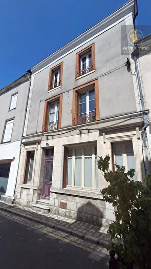 Maison 13 pièces à vendre à Beaugency