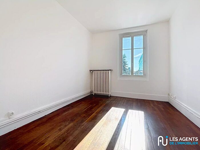 Appartement à louer - Orléans, Saint-Vincent, Pasteur - 2 pièces - 1 chambre