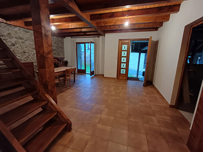 Maison à vendre - Saint-Alban-des-Villards - 6 pièces - 3 chambres