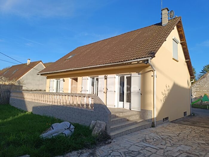 Maison 6 pièces à Saint-Aubin-sur-Yonne, à vendre
