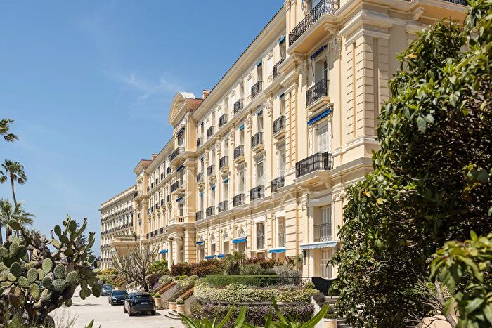 Appartement à vendre - Cap-dAil - 3 pièces - 2 chambres