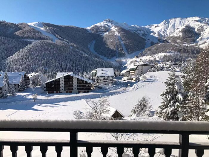 Appartement à vendre - Saint-Étienne-de-Tinée - 5 pièces