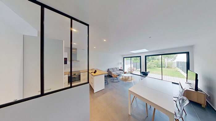 Maison à louer - Villebon-sur-Yvette - 5 pièces - 3 chambres