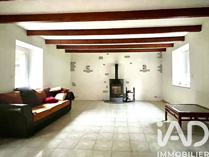 Maison à vendre - Tressignaux - 9 pièces - 6 chambres