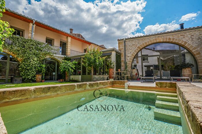 Maison à vendre - Sommières - 12 pièces - 5 chambres