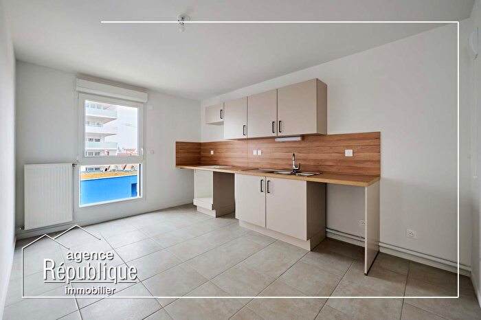 Appartement à louer - Dijon, Bourroches - 3 pièces - 2 chambres