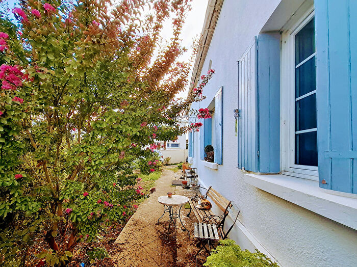 Mornac-sur-Seudre : Maison 4 pièces à vendre