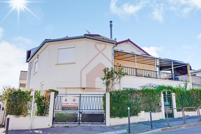 Maison 6 pièces à vendre à Villejuif, Zola, Lion d'Or