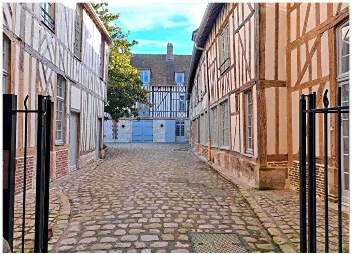 Appartement à louer - Centre Ville, Beauvais - 2 pièces - 1 chambre