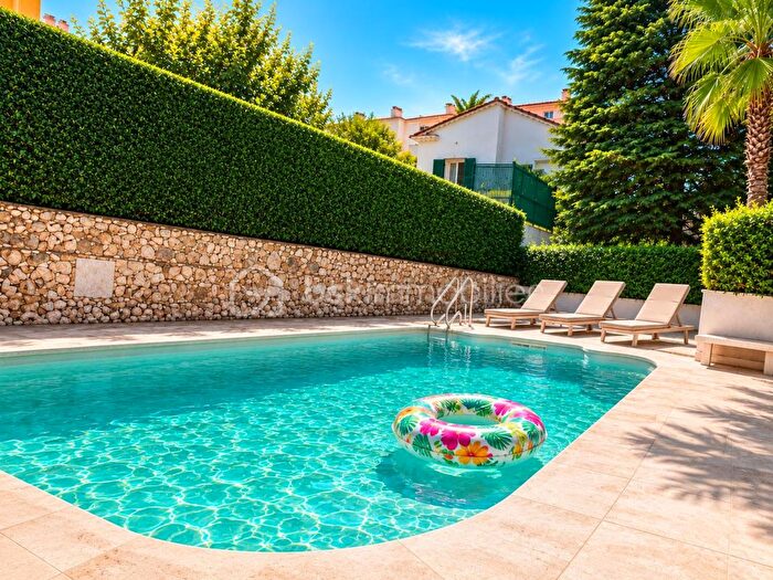 Appartement 2 pièces à louer - Cannes, Prado, République