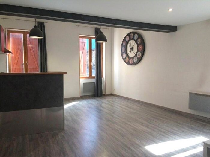 Appartement à louer - Crest - 3 pièces - 2 chambres