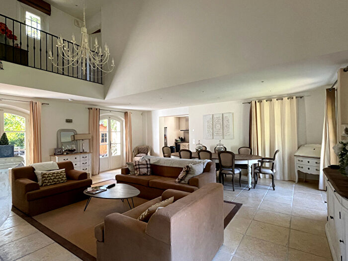 Maison à vendre - Seillans - 6 pièces - 5 chambres