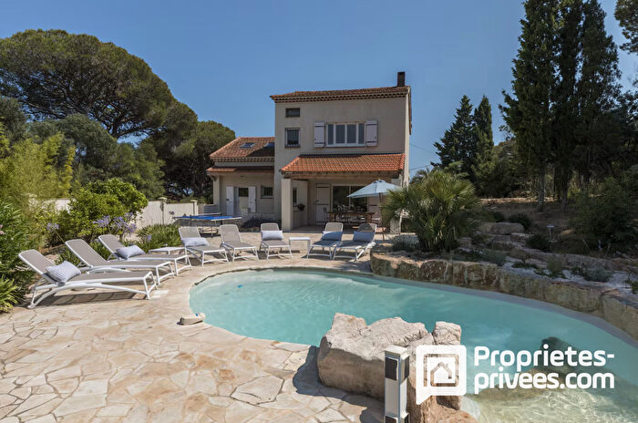 Maison à vendre - Sainte-Maxime, Saquèdes, Quilladou, Garonnette, Golfe - 5 pièces - 4 chambres